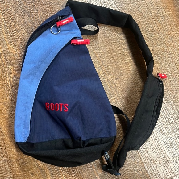 Roots | Bags | Roots Sling One Shoulder Backpack | Poshmark